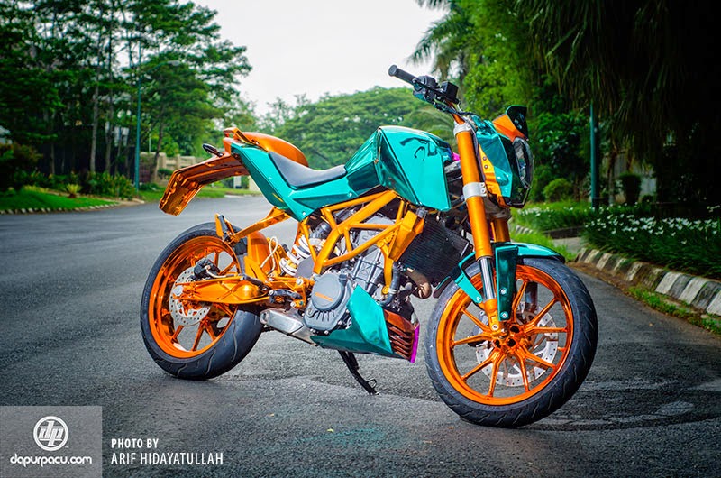 Modifikasi Motor Krom KTM Duke 200 Ala Cewek Cantik Bening | Refrensi ...