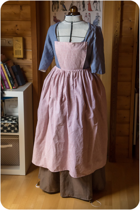 Nähwürmchen: Schürzen, wir brauchen mehr Schürzen