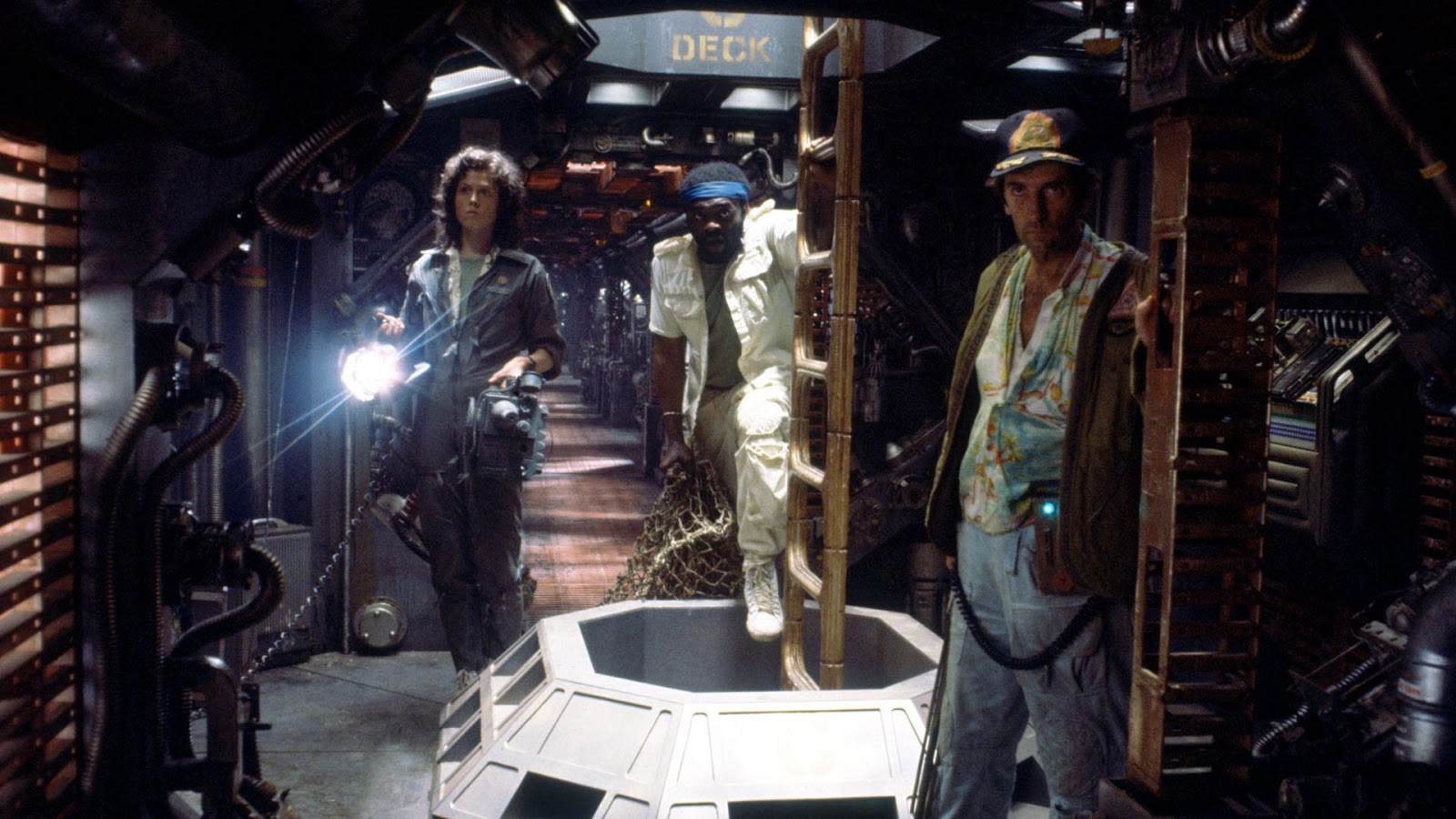In The Mouth Of Dorkness: Movie Review: Alien