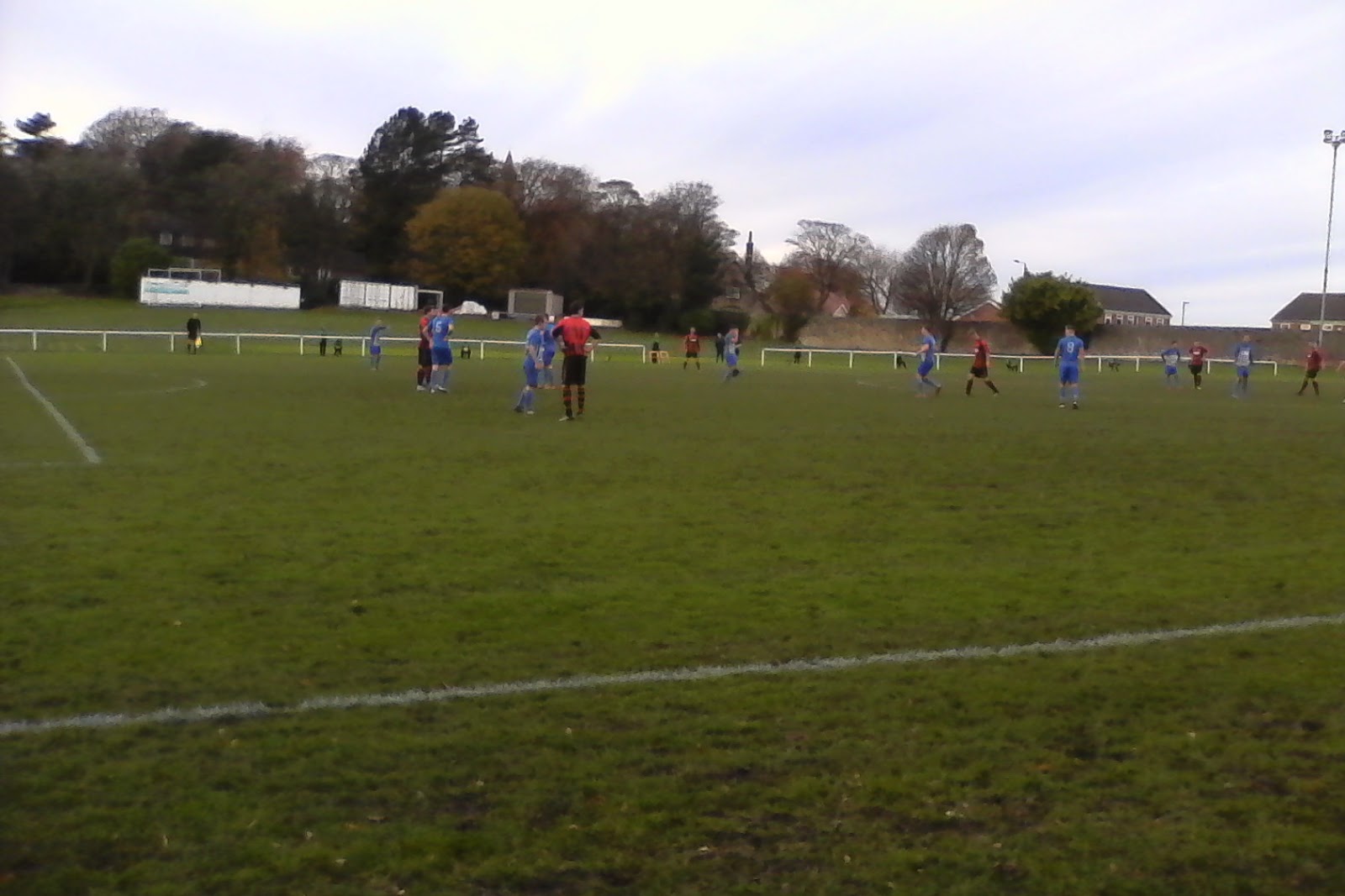 Affordable Football: Hallam FC Versus Dronfield Town