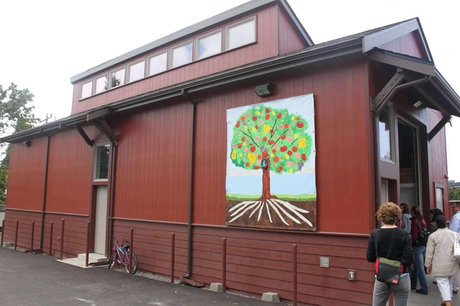 Washington Food Coalition News: Seattle Food Committee Van Tour