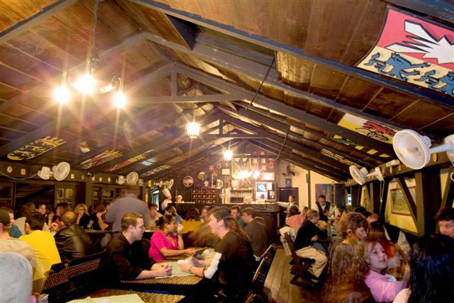 Bares e Futilidades: Bar do Alemão, tradição germânica em Curitiba