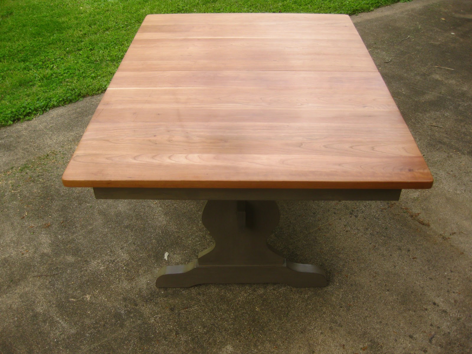 sawdust and tomatoes: road-side table re-vamped