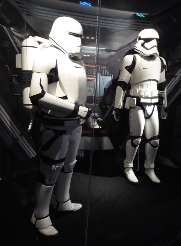 Hollywood Movie Costumes and Props: John Boyega's Finn costume and ...