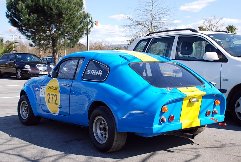 Maximum Mini: Mini Marcos Le Mans replicas