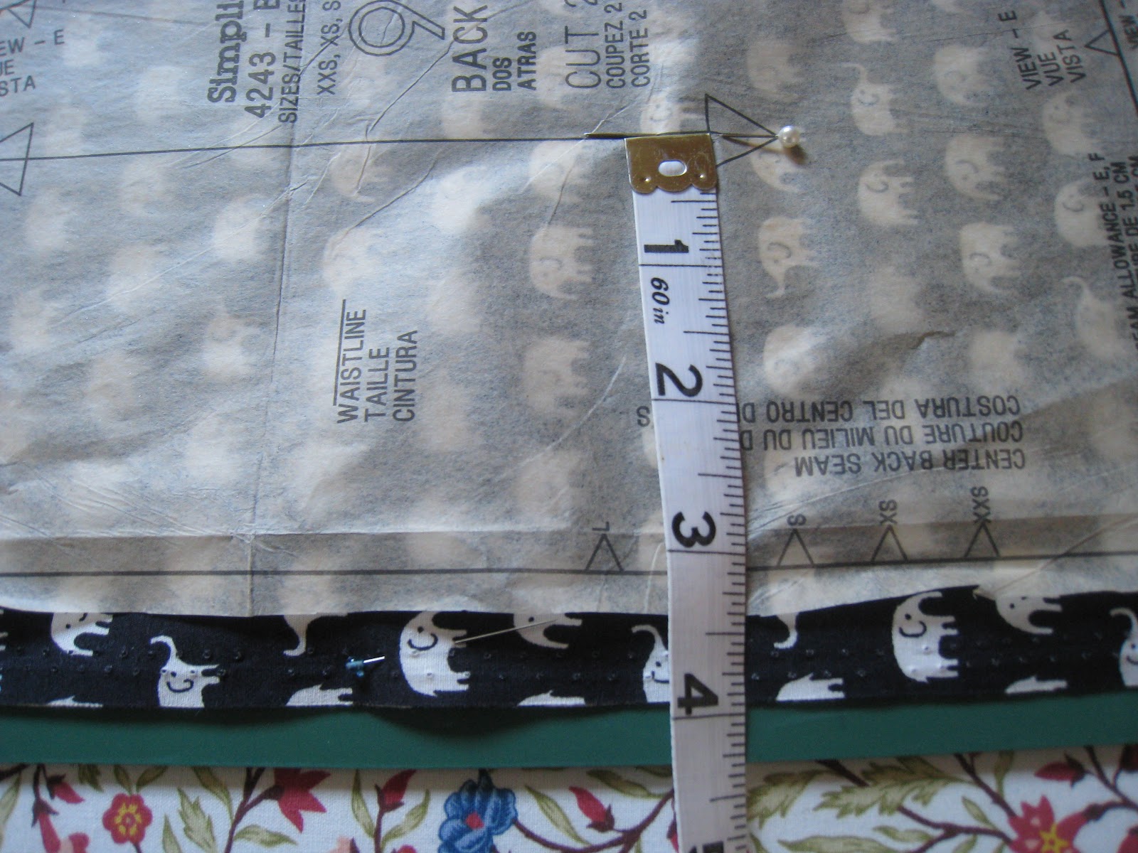 RosMadeMe: Sewing 101 - How to Use a Pattern - The Preparation