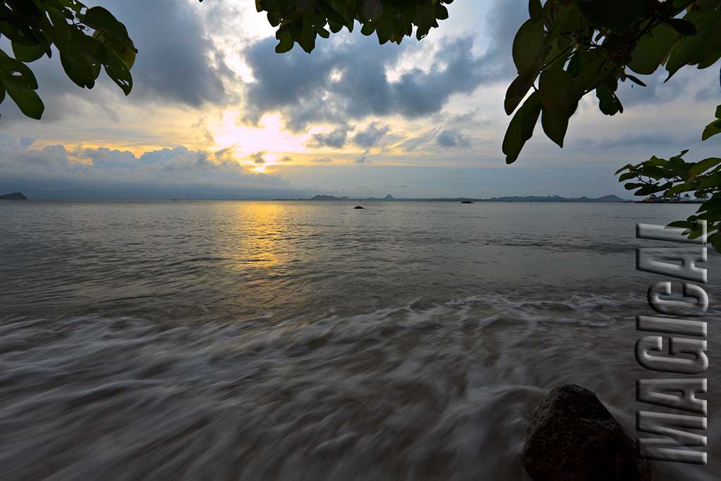 ThOuGhTs, iDeAs, oPiNiOnS, cHaTtEr: Chasing Light at Pagbilao, Quezon