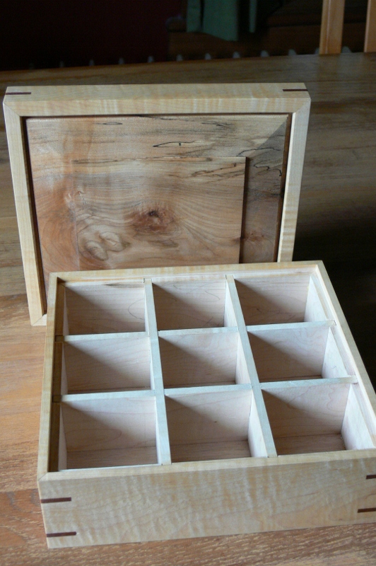 ÉBÉNISTERIE CUNNINGHAM WOODWORKING : TEA BOX