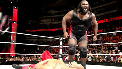 WWE In live!!!!: MARK HENRY vs THE GREAT KHALI