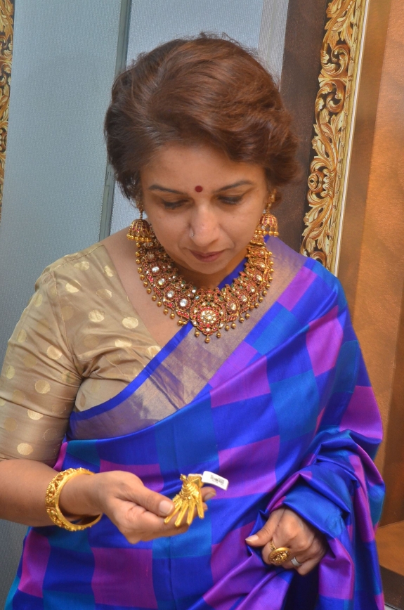 Actress Revathi Gallery | Gethu Cinema