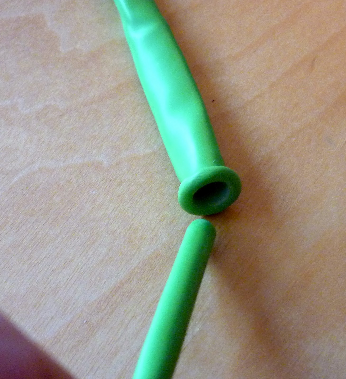 The Very Best Balloon Blog: The 'Noodle' Balloon - balloons inside a ...