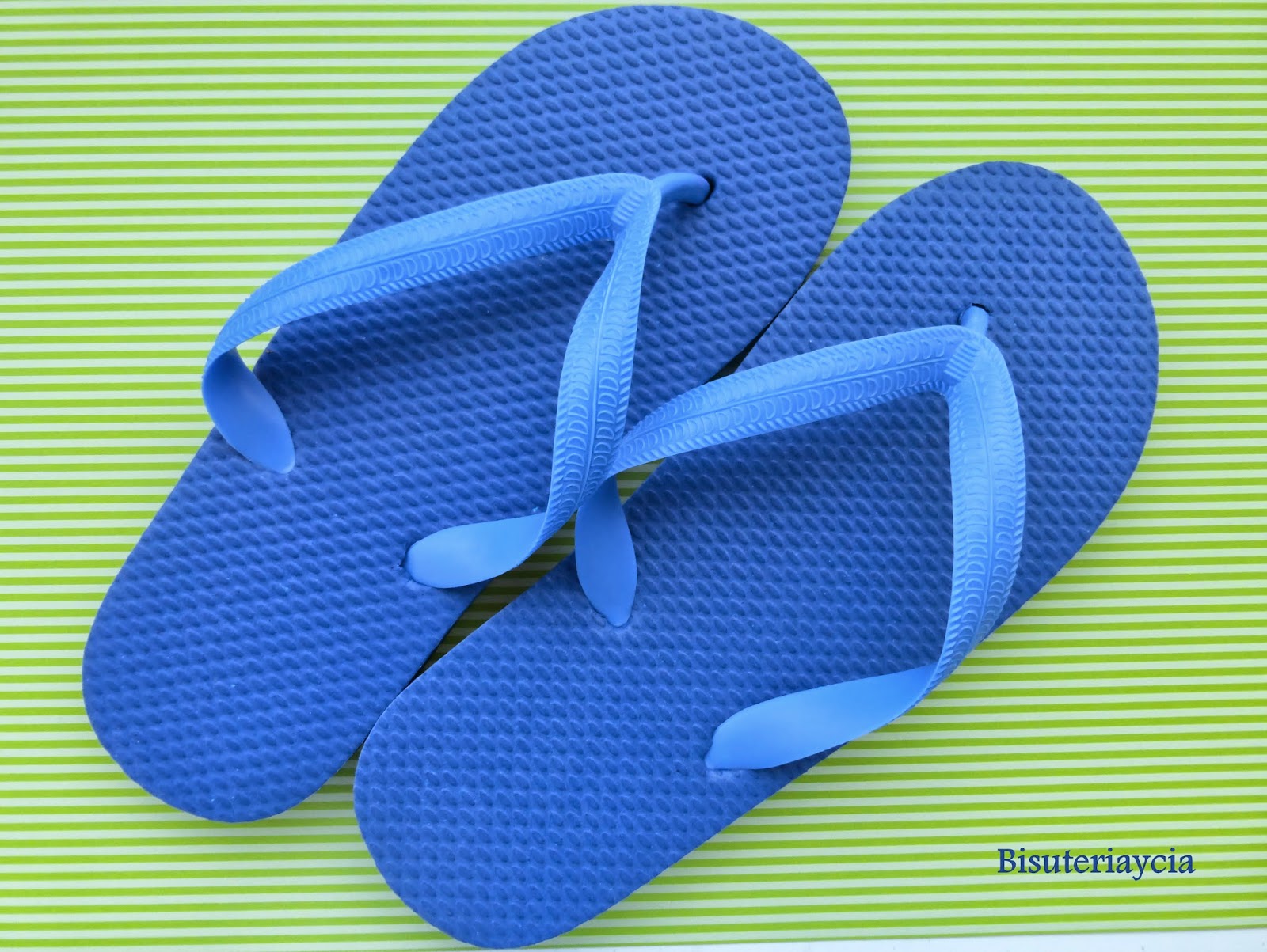 Bisuteriaycia: Chancletas decoradas con lazos