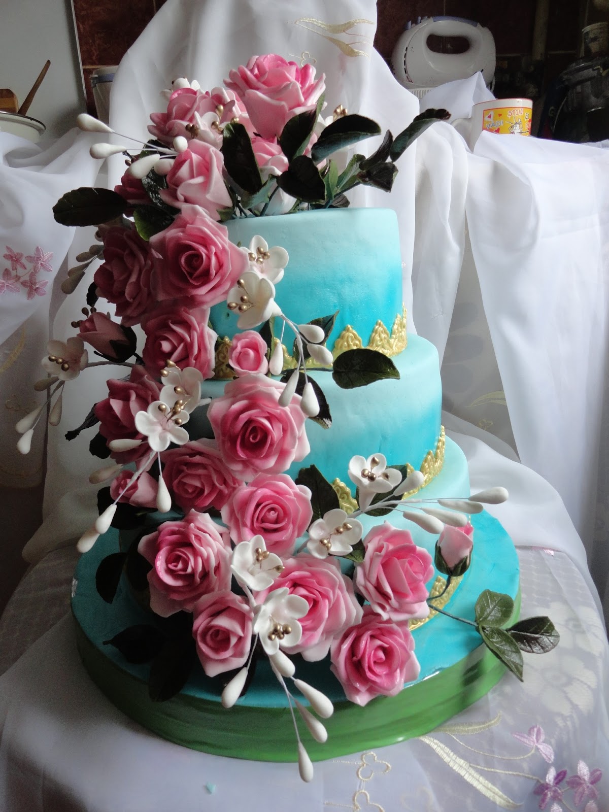 Torturi personalizate si ornamente comestibile in Dej: Tort de majorat ...