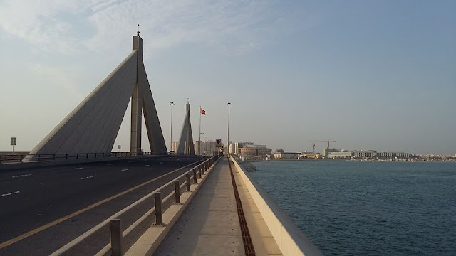 My Graced Journey: Bustling Bahrain