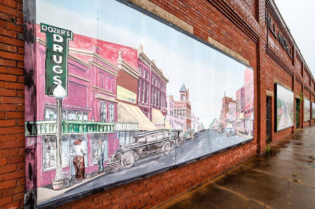 Forgotten Georgia: Mural in Downtown Dawson