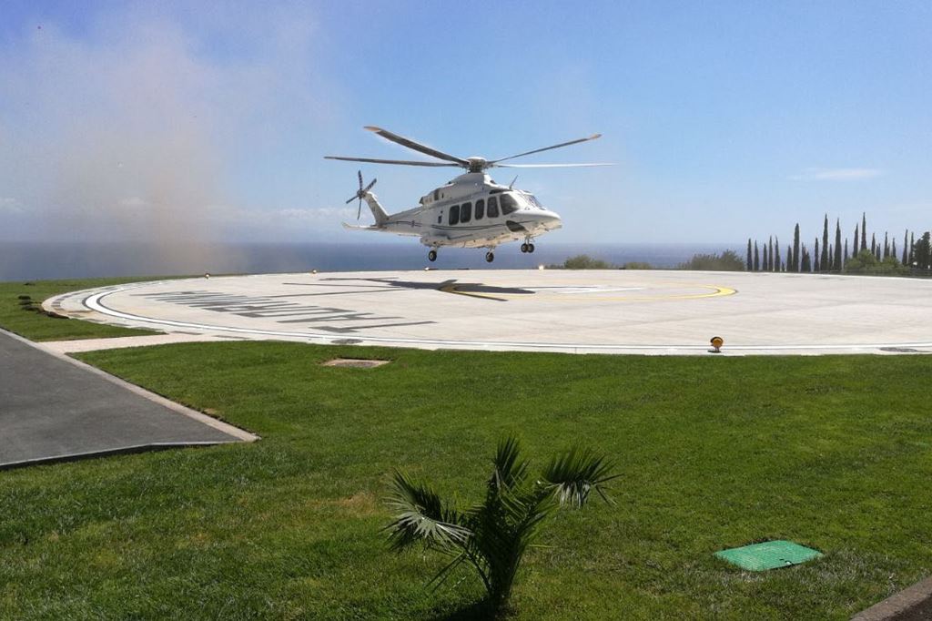 L’AERONAUTICA MILITARE COLLAUDA L’ELIPORTO PER IL G7 DI TAORMINA - Blog ...