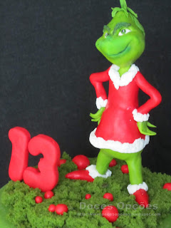 Doces Opções: Bolo de aniversário com o Grinch de Natal