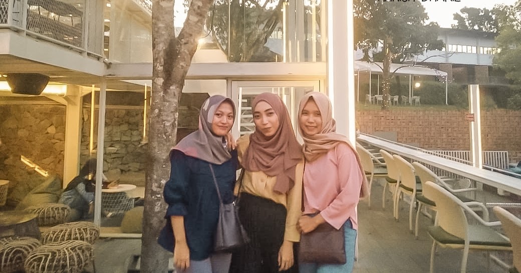 LANGIT SENJA (BUMI KAYOM) SALATIGA - FOOD STORY