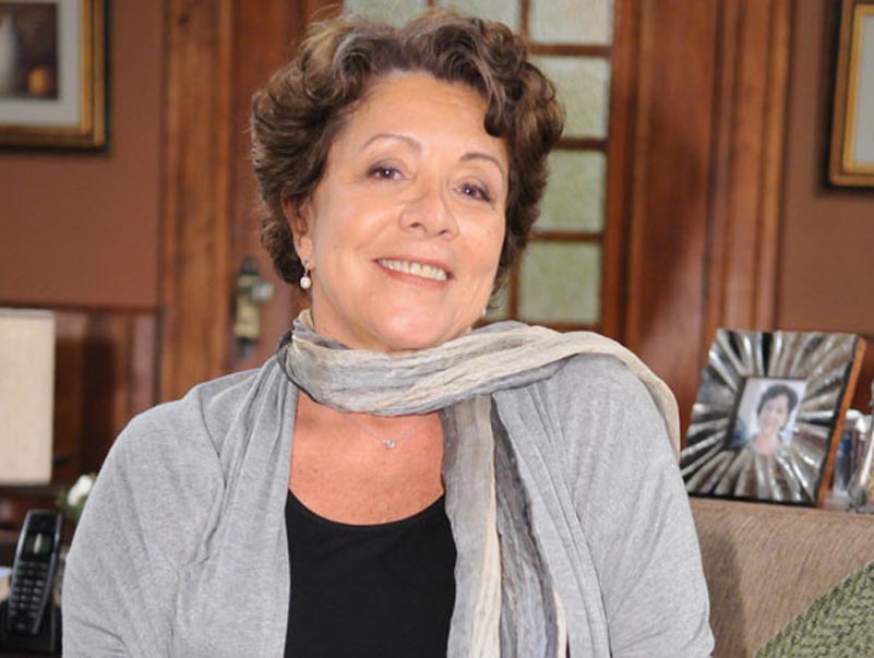 Na próxima semana Angela Leal gravará cenas em São Paulo ~ RecNovelas