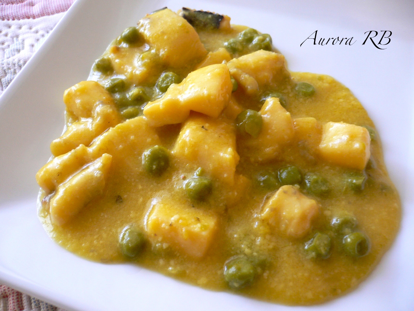 Las recetas de Aurora: Jibia en salsa de almendras (I)