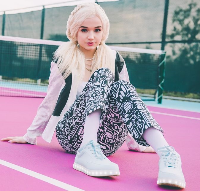 Folk & Indie: That Poppy