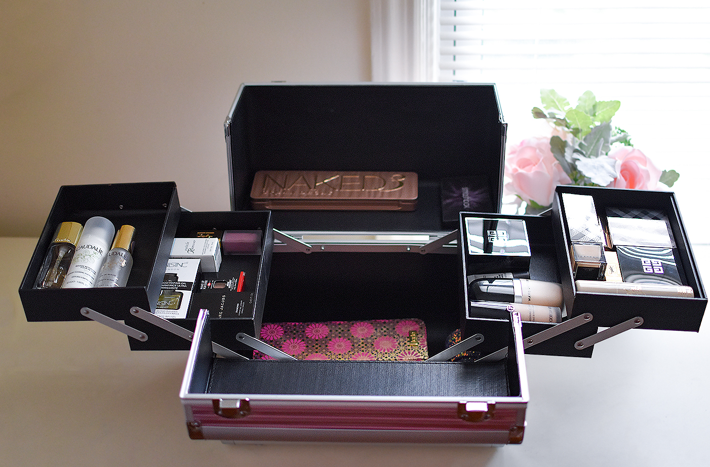 Organize Your Cosmetics With Joligrace Makeup Cases | Nina's Style Blog