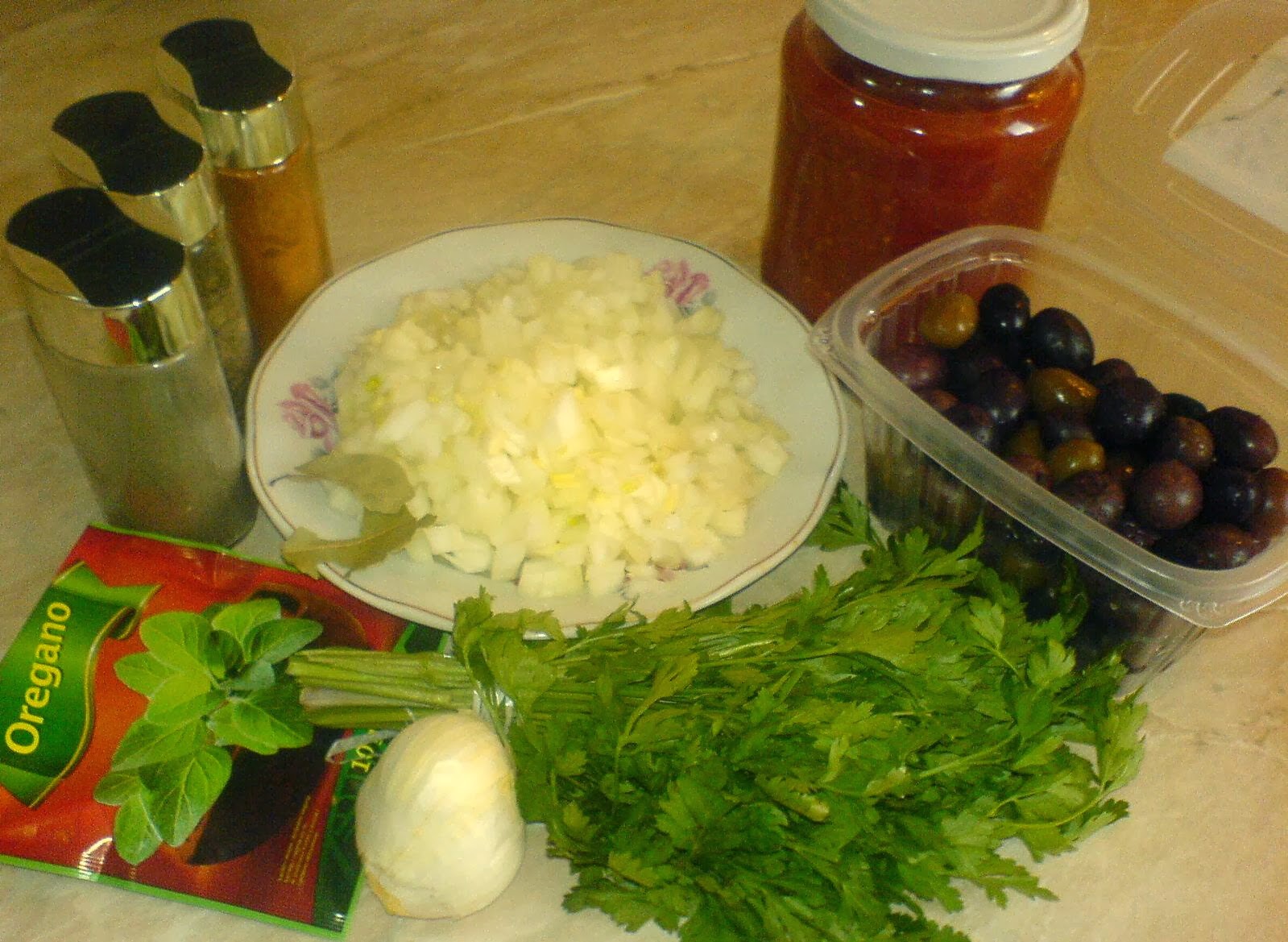 Macrou la cuptor cu masline | Preparatedevis.ro