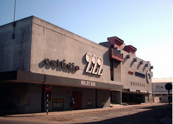 Cinema Dicca e Estúdio 222 de 1967, baixa de Maputo. Arquitecto Tinoco