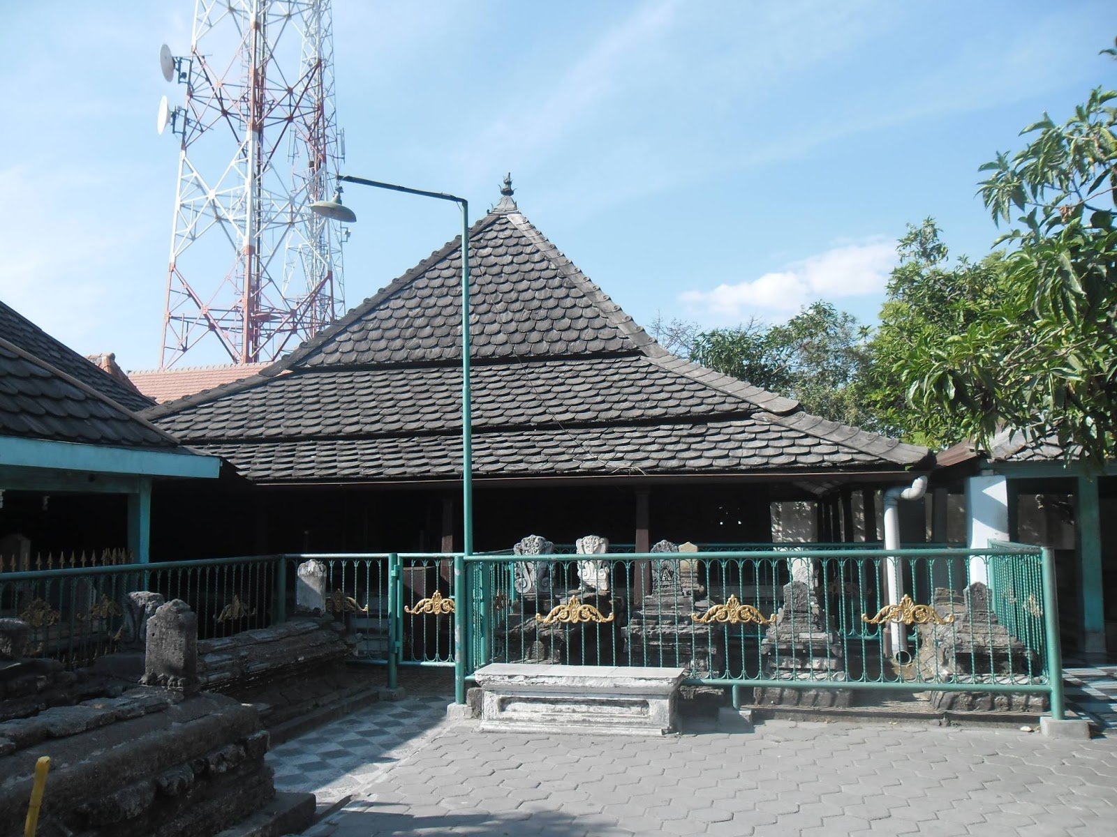 Perjalanan Percaturan Pengisian: 17th Journey: 5 Wali Songo di Surabaya ...