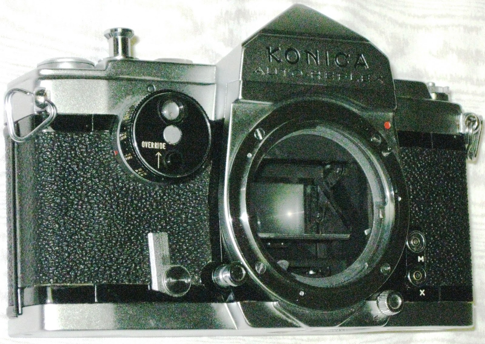 The Chens: The User’s Review: Konica Auto-Reflex Full and Hall Frame ...