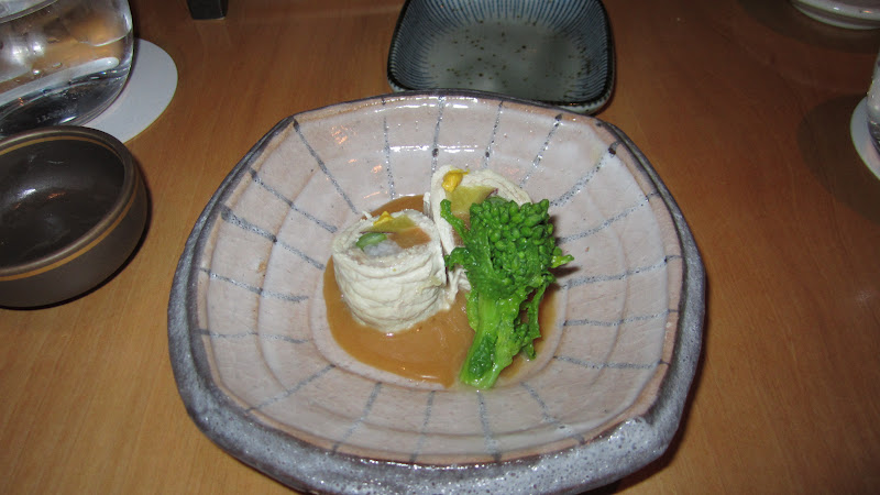 Tokyo Blond: Cocktails? Hand Me My Robe - Hakone Part 1