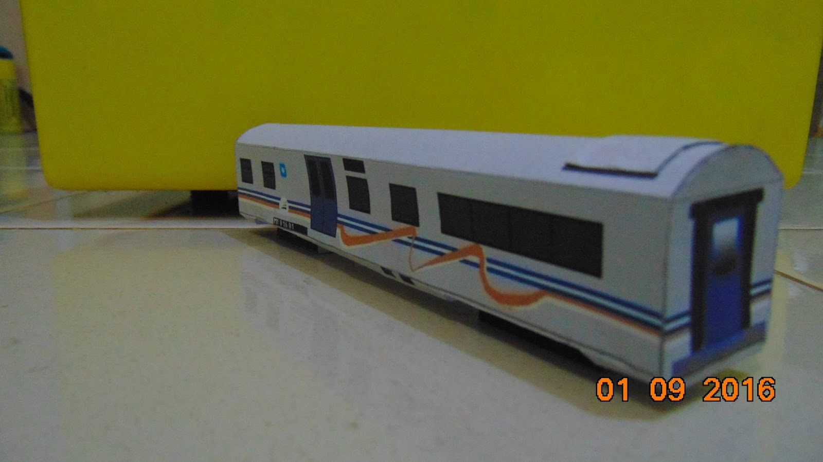 Beberapa Pola Papercraft Lokomotif dan Hasilnya