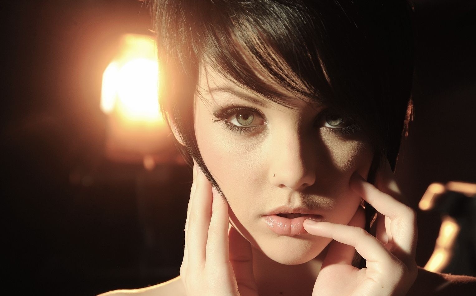 Celebrity Pics: Mellisa Clarke