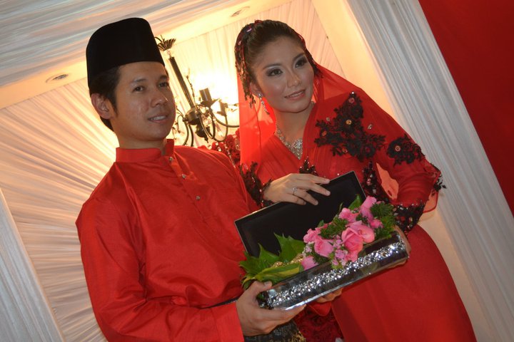 Ally Iskandar Putus Tunang Dengan Aishah ? | Aku Dan Sesuatu...