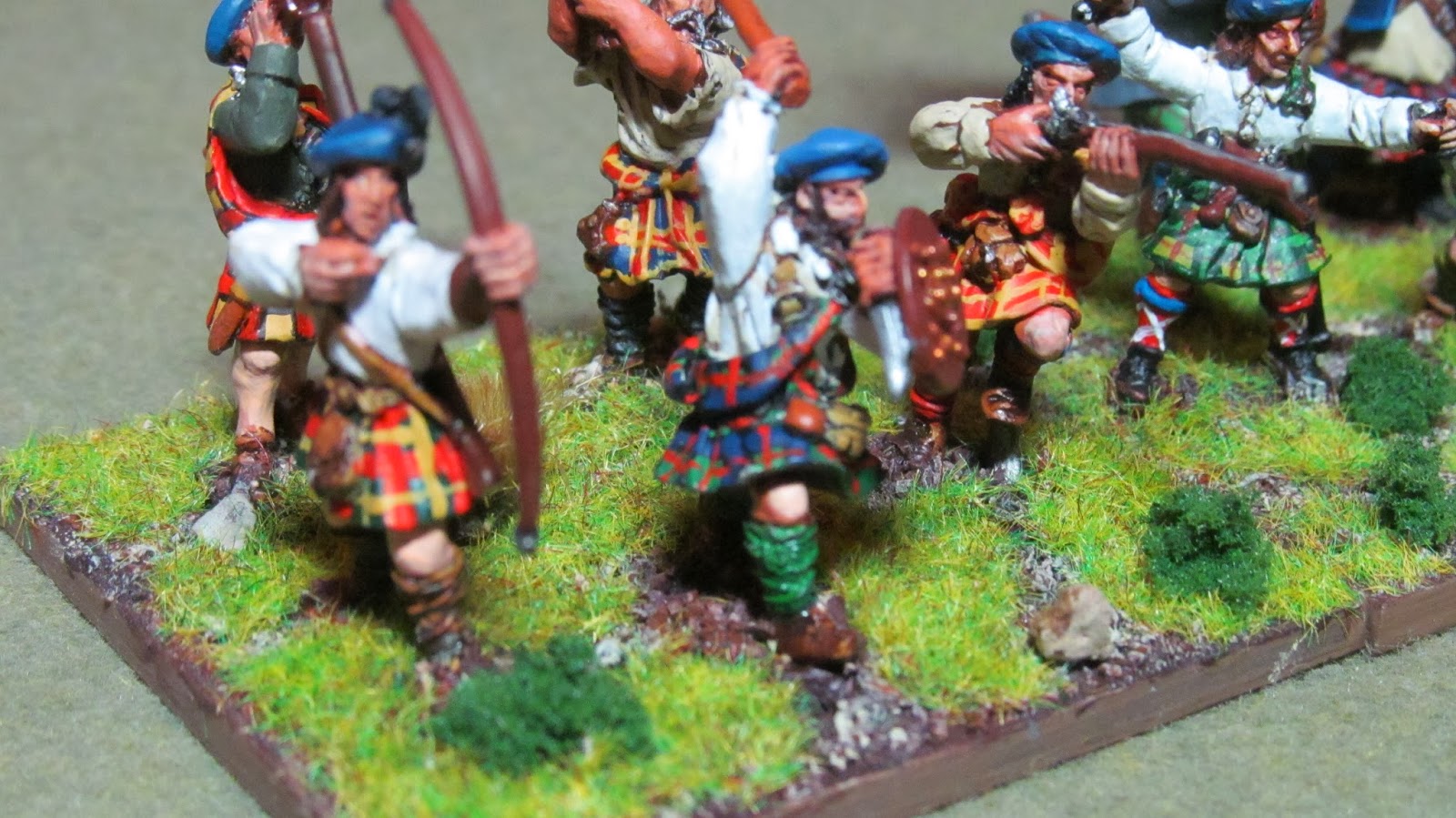 Toy Soldiers and Dining Room Battles: Finished Highland Clansmen Unit