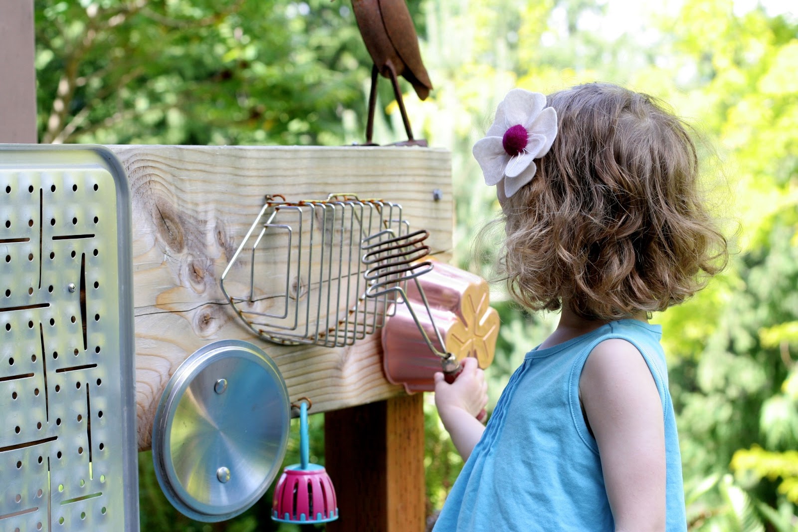 Backyard Design: DIY Outdoor Sound Wall/Music Station