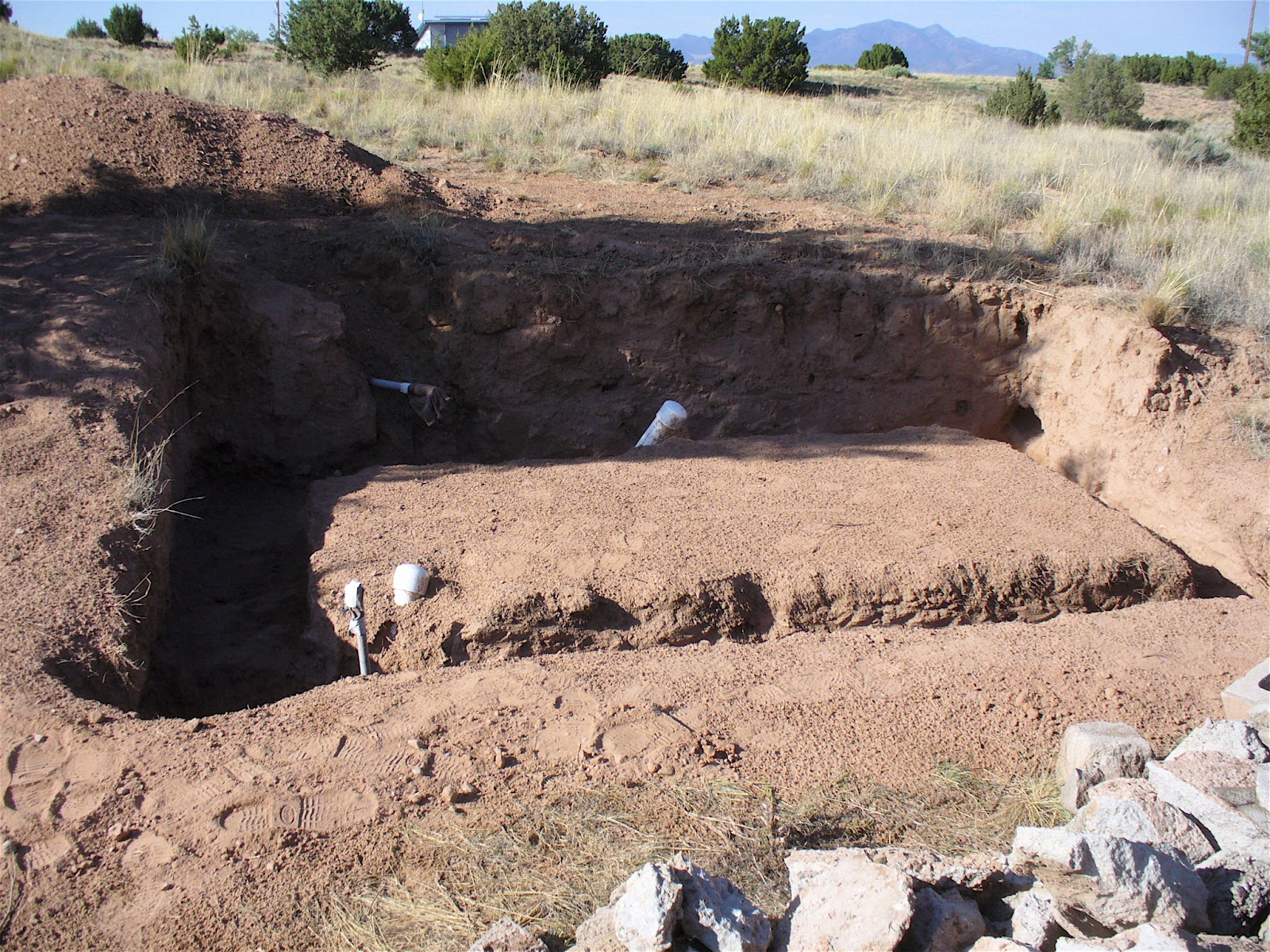 Alt. Build Blog: Building A Well House #1: Rubble Fill Foundation