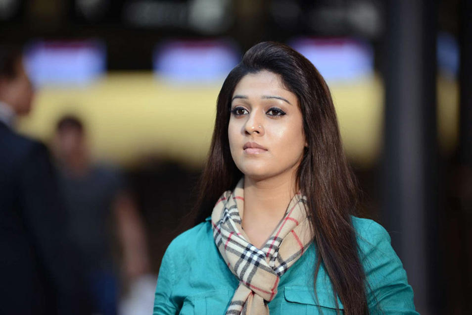TOLLYWOOD TRIP: Nayanthara stills in Greeku Veerudu Telugu movie Cast&Crew