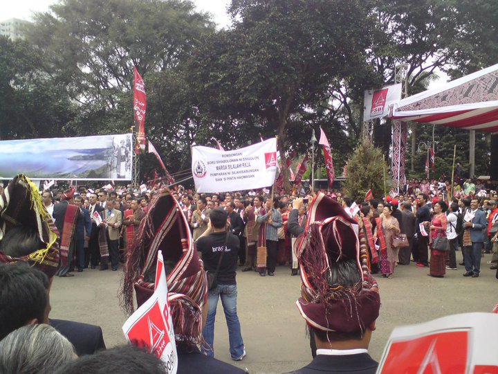 TAROMBO RAJA SILAHISABUNGAN: SILALAHI