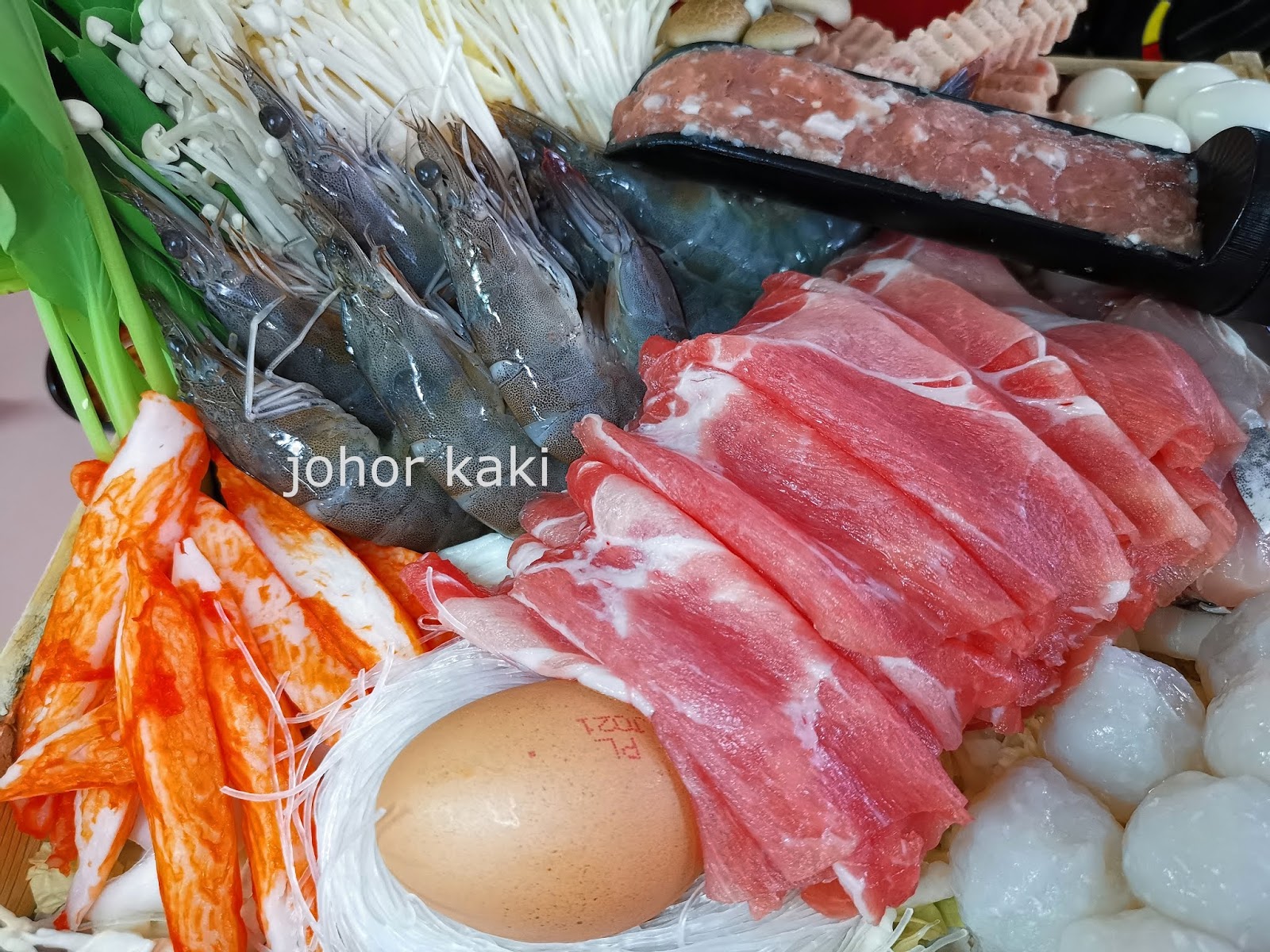 One Pot YiGuo 一锅 Benaan Kapal Heritage Hawker Centre. Singapore Style ...