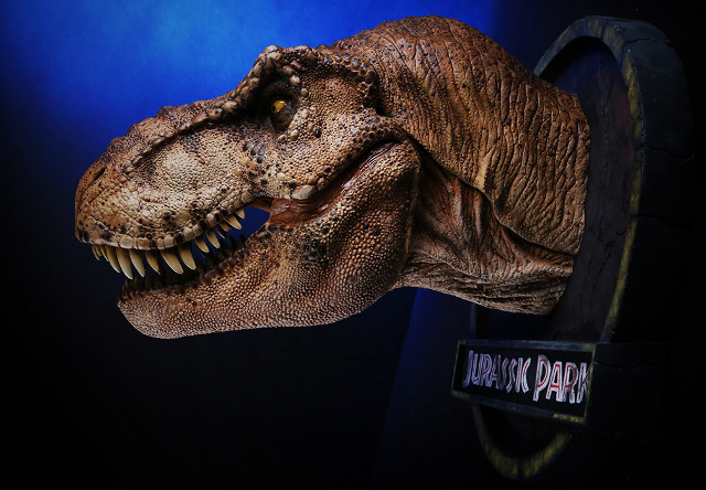 You Can Now Pre-Order A 1:5 Scaled Official Jurassic Park T-Rex Bust