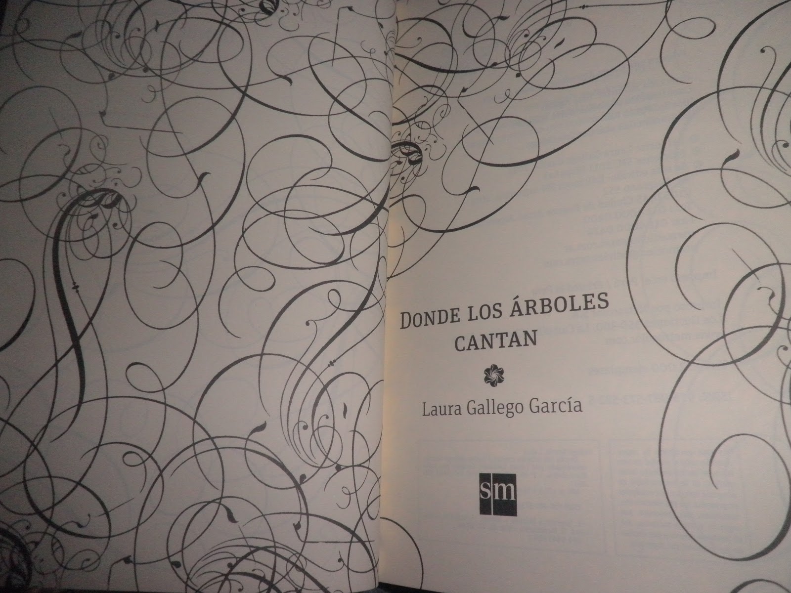 Más allá de las páginas: Donde los árboles cantan