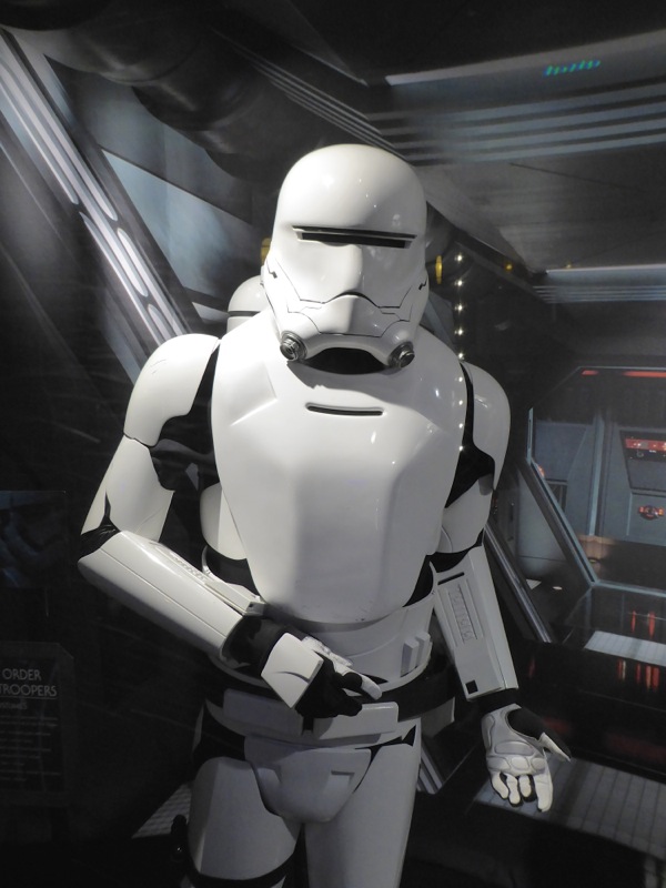 Hollywood Movie Costumes and Props: John Boyega's Finn costume and ...