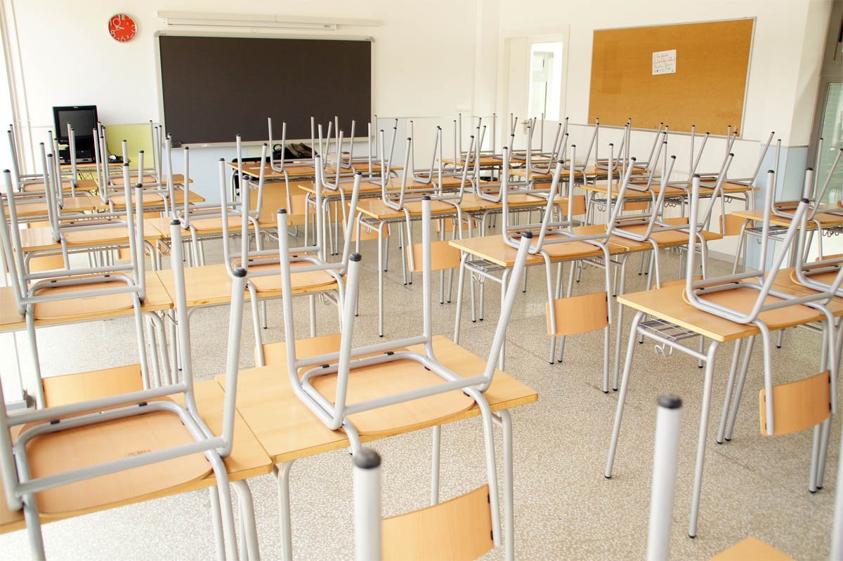 Revista d'alumnes de l'IES Torís: AULAS MASIFICADAS