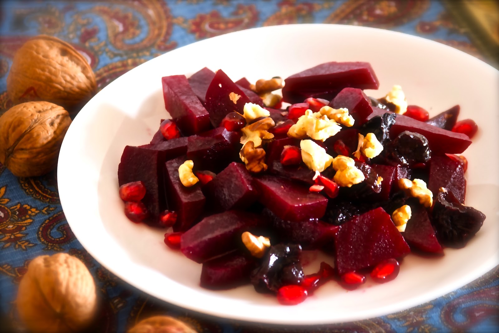 Blinchiki and Crespelle: Insalata di barbabietole, prugne secche, noci ...