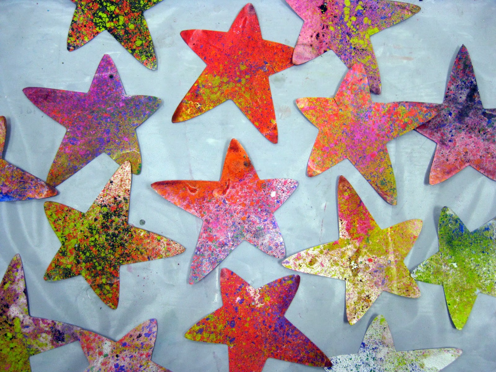 Cassie Stephens: In the Art Room: Floating Chalk Prints