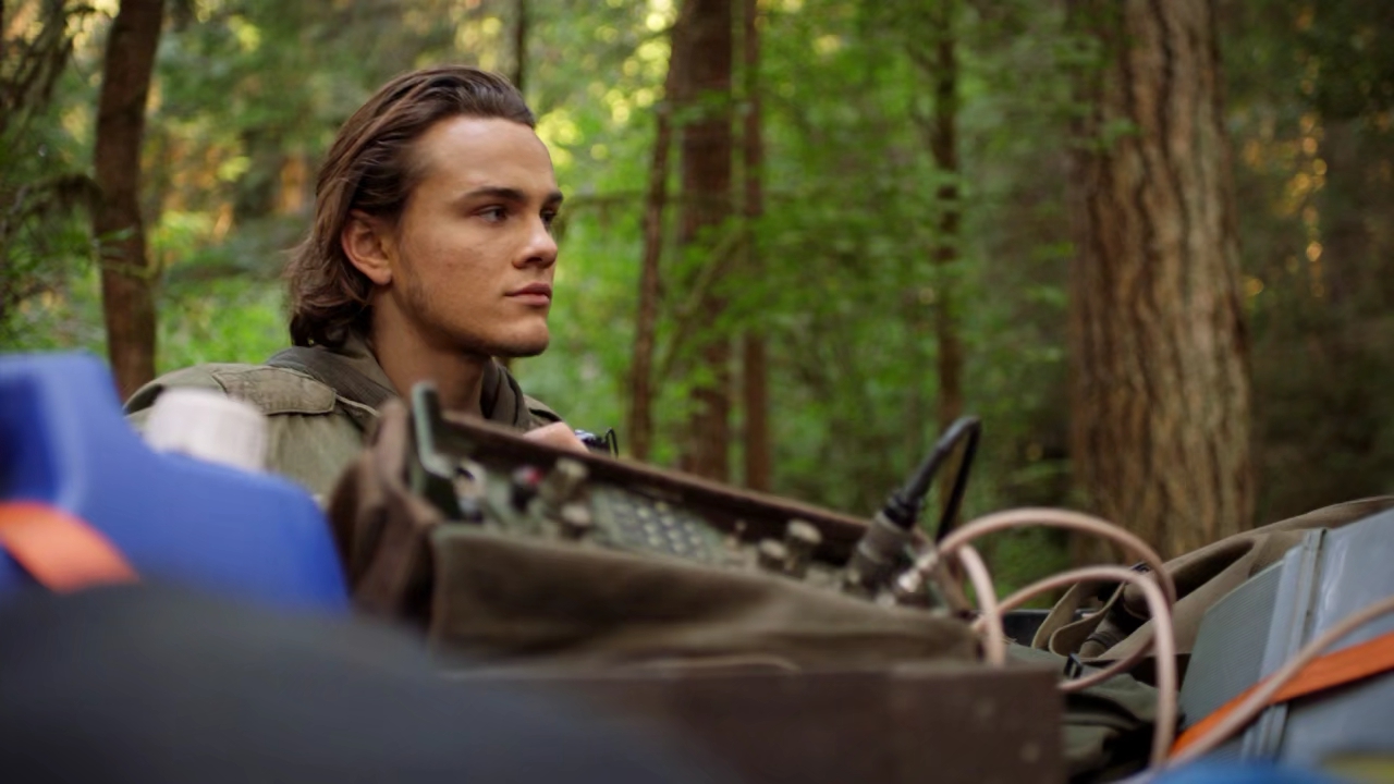 COLONY - Recensione 3x01 "Maquis" | Lost In A FlashForward