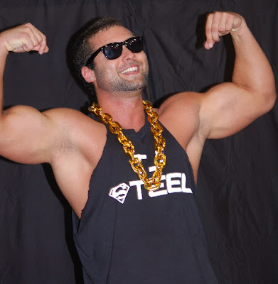 Beefcakes of Wrestling: Flex Those Biceps!