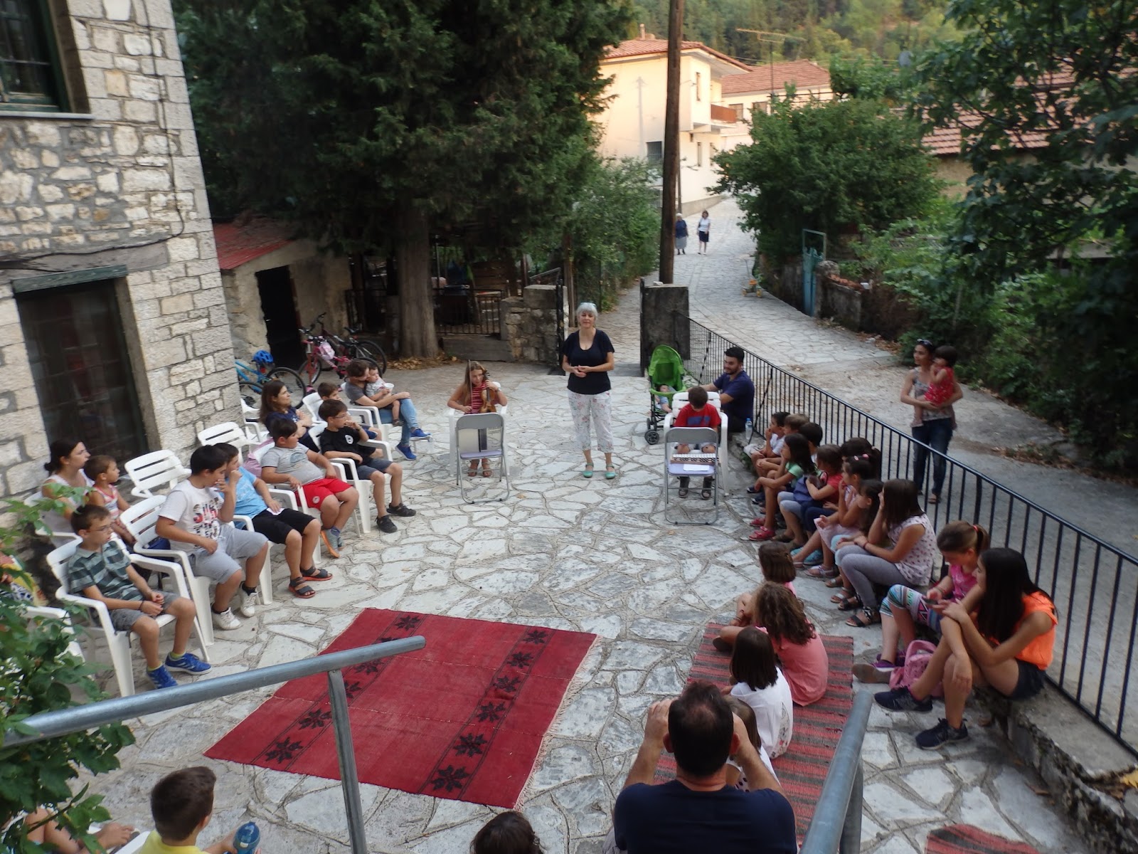 Μένουμε ... Δελβινάκι : Από τα παραμύθια της...Αναστασίας