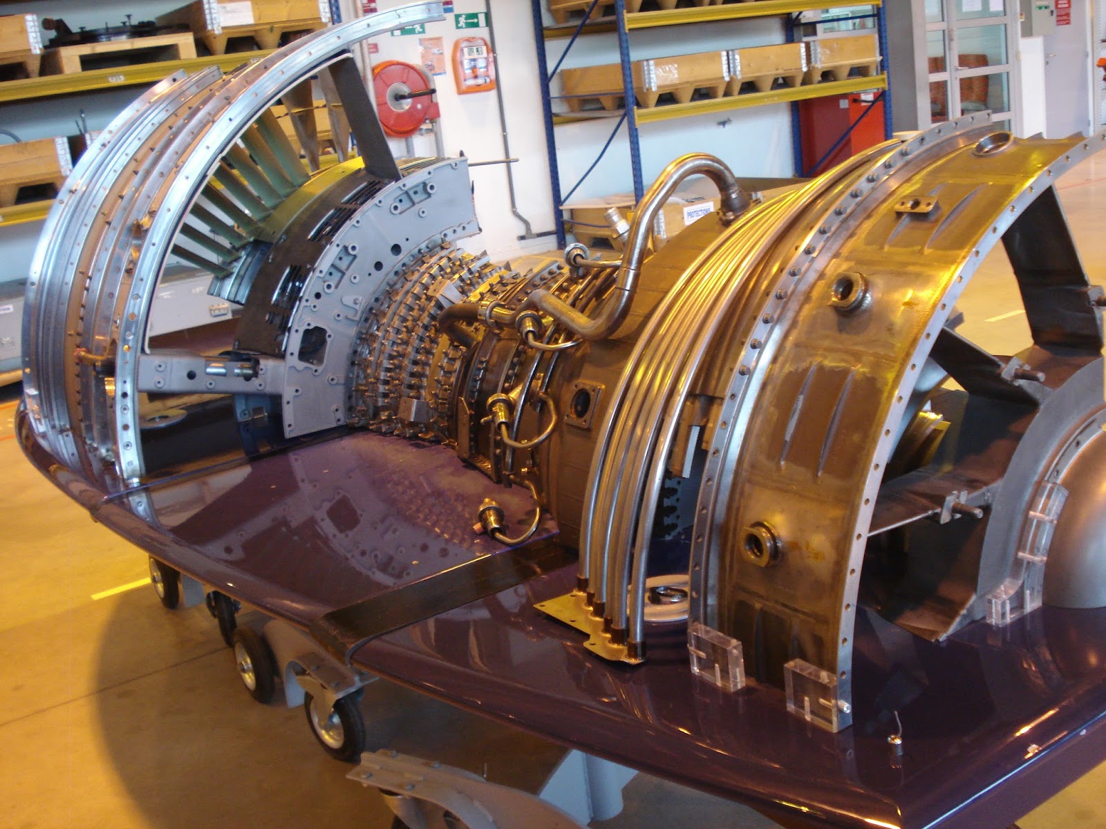 Ingenieros Especialistas: THE CFM56 TURBOFAN ENGINE